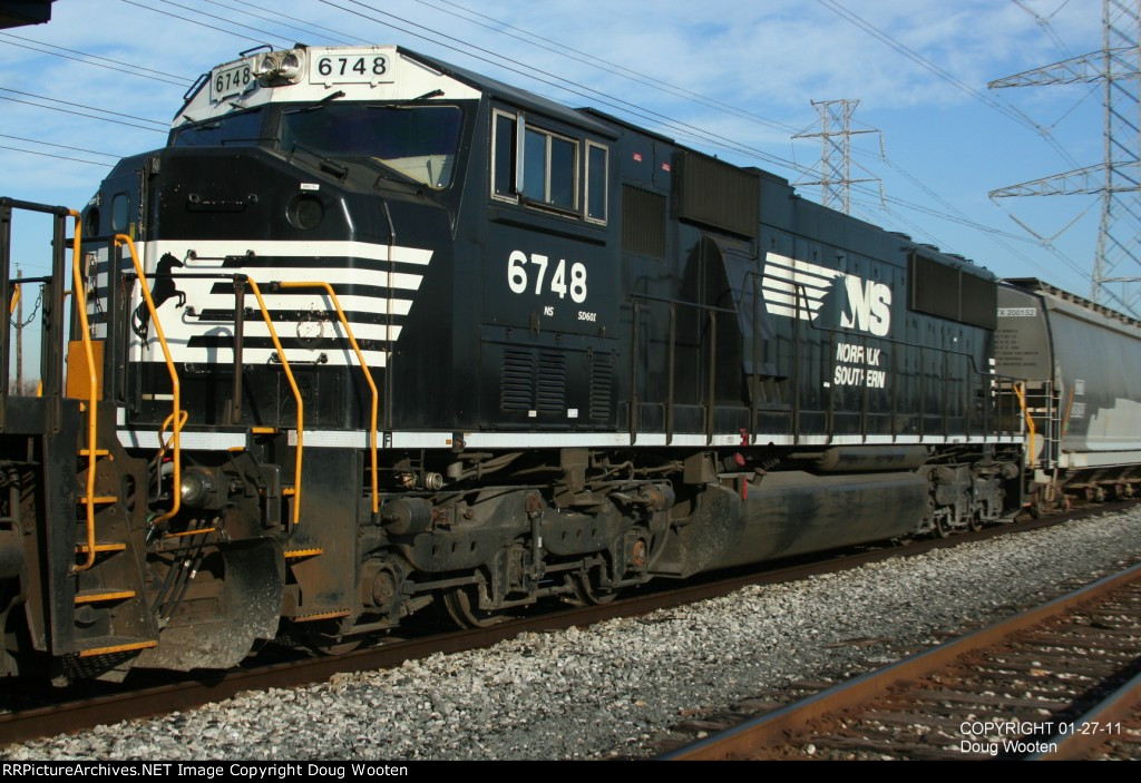 NS 6748